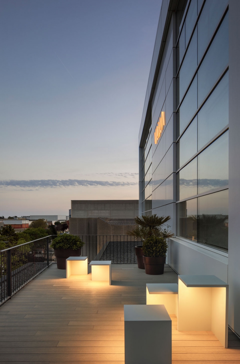 Vibia Headquarters’ Terraces: A Curated Display of Outdoor Lighting Collections | Vibia