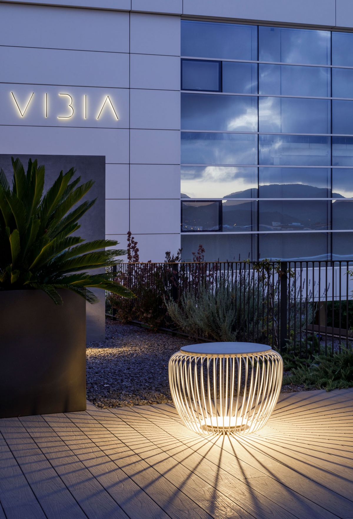 Vibia Headquarters’ Terraces: A Curated Display of Outdoor Lighting ...