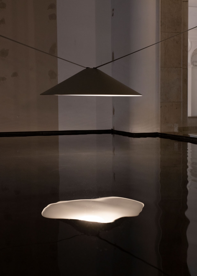 The Five Sides of Plusminus at Fourth Space | Vibia