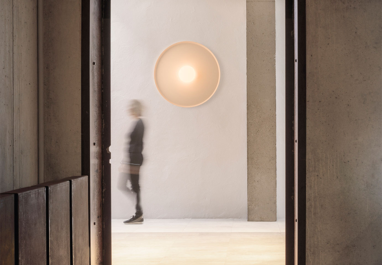Pin Wall Light: An Interplay of Geometric Forms | Vibia