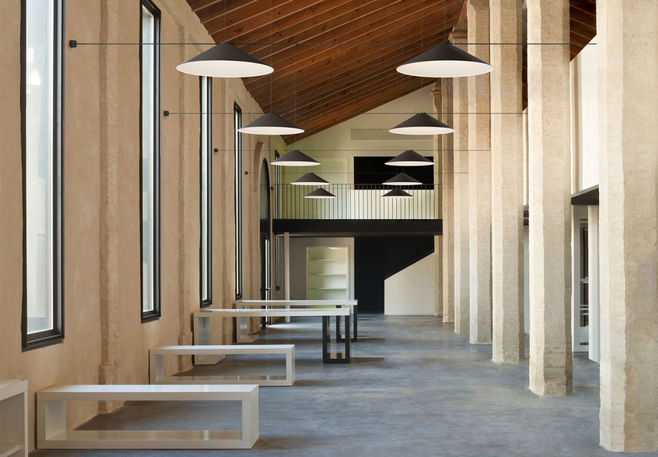 Raining light with Plusminus | Vibia