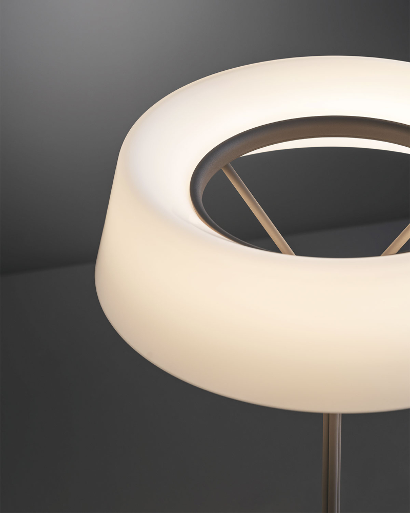 Introducing Lily: An Exercise in Aesthetic Simplicity | Vibia