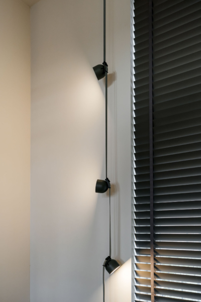 Sculptural, elegant and decisive: Plusminus lights a home in Utrecht ...